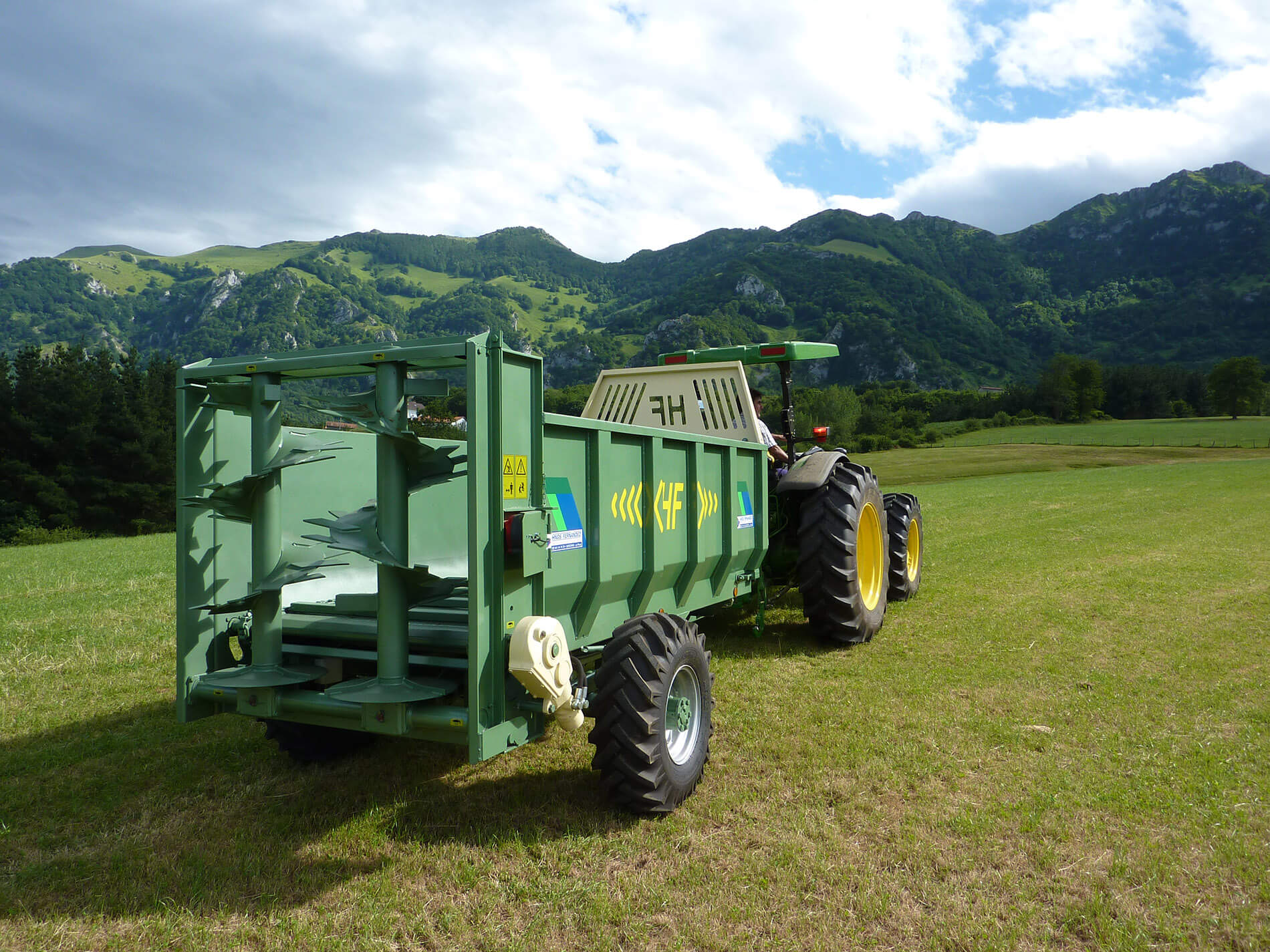Traccionados - Remolques Agrícolas HF